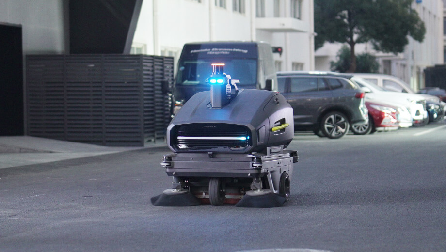 UDEER.AI有鹿机器人 | 具身智能的商用室外巡扫机器人AI130